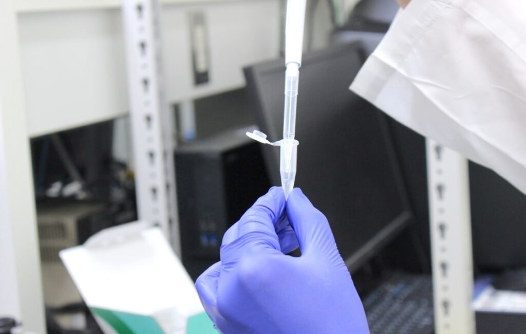 事業内容 | Egret・Lab（イーグレット・ラボ）− 徳島大学発ベンチャー。エクソソーム精製受託サービス（研究者・企業向け）